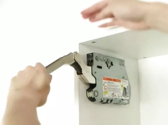 百隆 AVENTOS HK 上翻支撑门安装