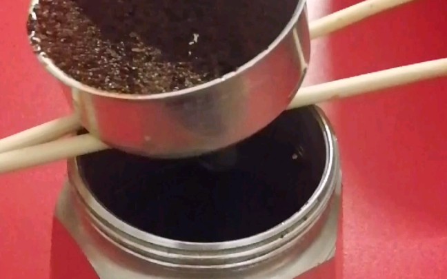 【咖啡】用摩卡壶粉碗 当作 手冲滤杯 的可行性
