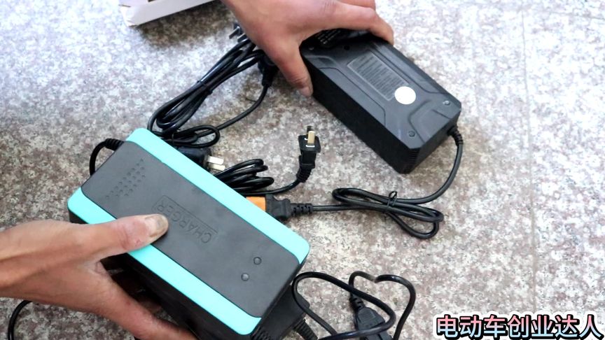 电动车的充电器好不好关键在这里,师傅只用一招让充电器多用三年