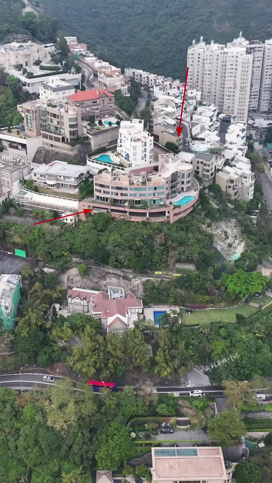 航拍国际巨星成龙大哥的超级豪宅,位于香港浅水湾半山间,占地一千多...