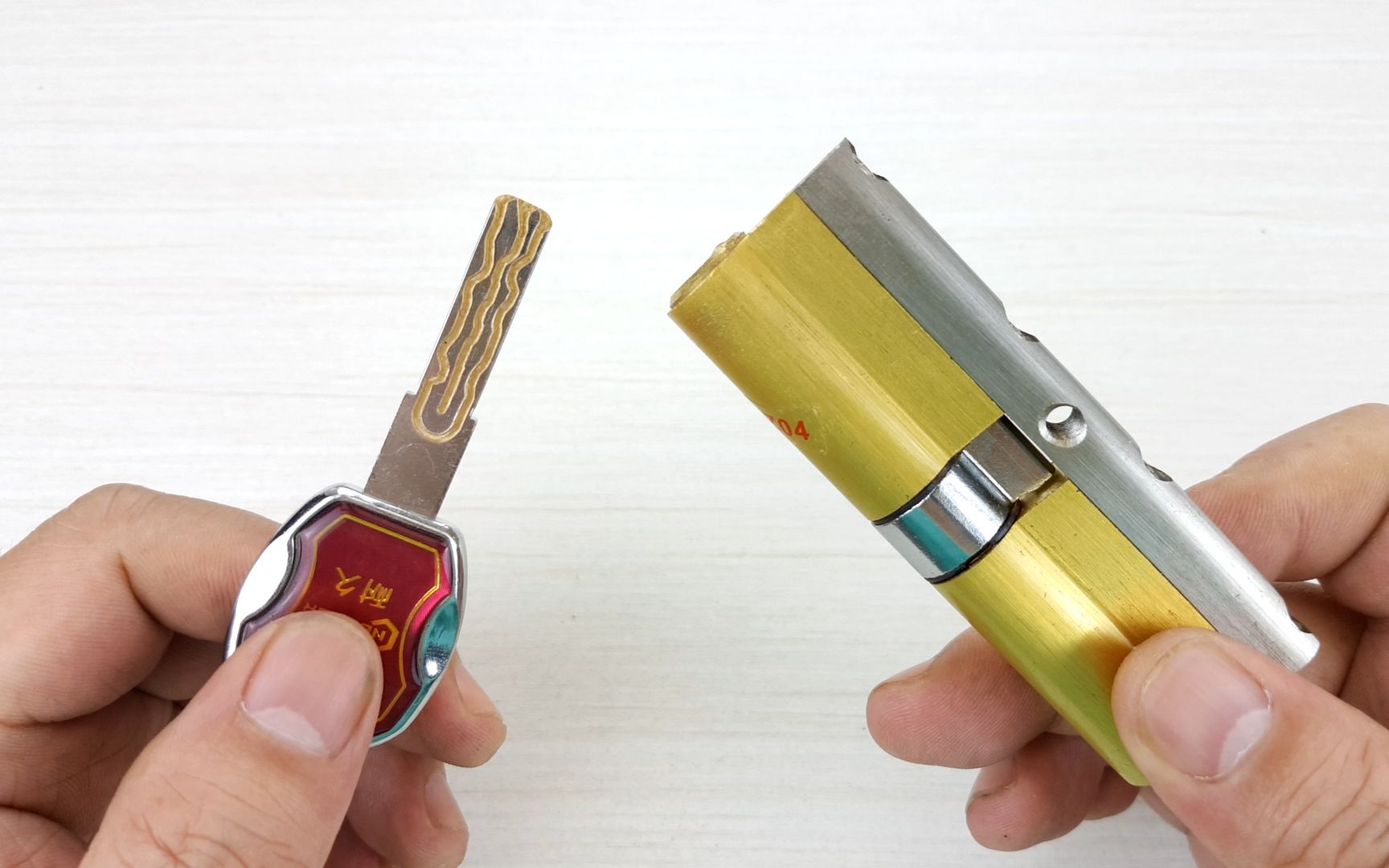 配钥匙和换锁芯哪一个性价比更高?如何更换锁芯和区分锁芯等级