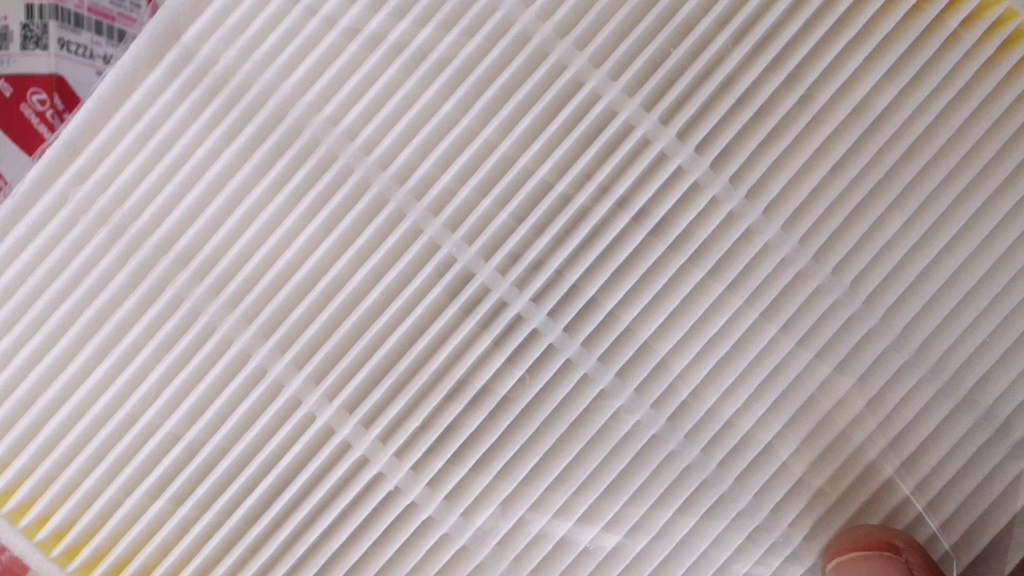 真香系列,卡罗拉雷凌凯美瑞空调滤芯,安装时一定注意UP向上。