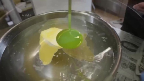 能以假乱真的食物模型,到底是怎么制作出来的