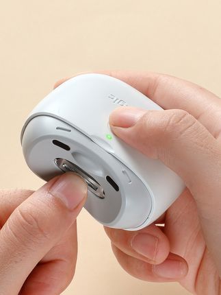 #电动指甲刀 居然这么方便,赶紧给家里人也用上#指甲刀 #指甲刀的...