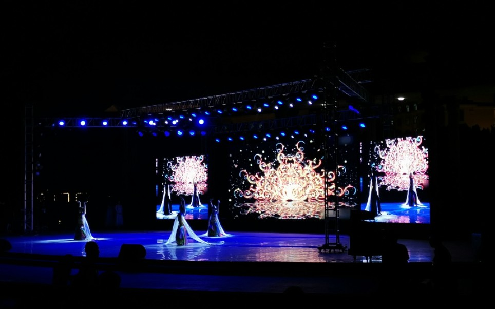 西域风舞蹈——哈工大威海校区毕业晚会2019