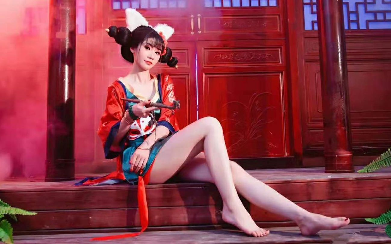泳衣穿的好,模特不显老