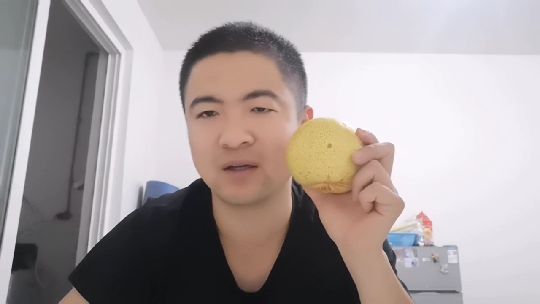 平常的梨有着不平常的作用,小伙与大家来聊生活小知识
