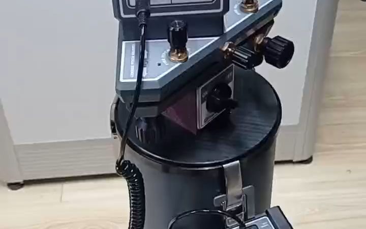 L-743三扫描激光平面发射器-三个互相垂直的激光平面
