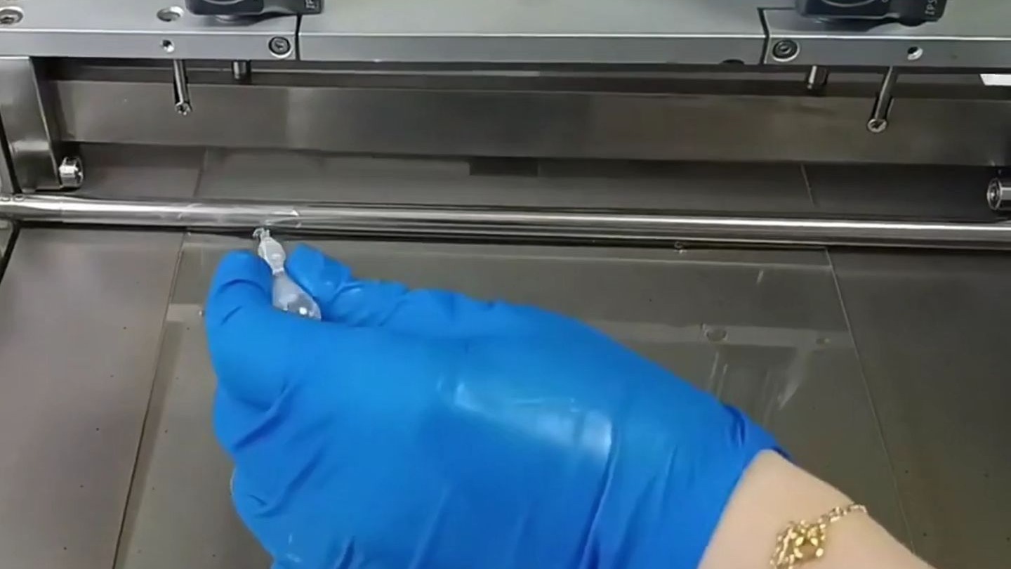 加热涂膜机配智能温控系统,适合对温度敏感材料的精确涂布需求!-南北潮