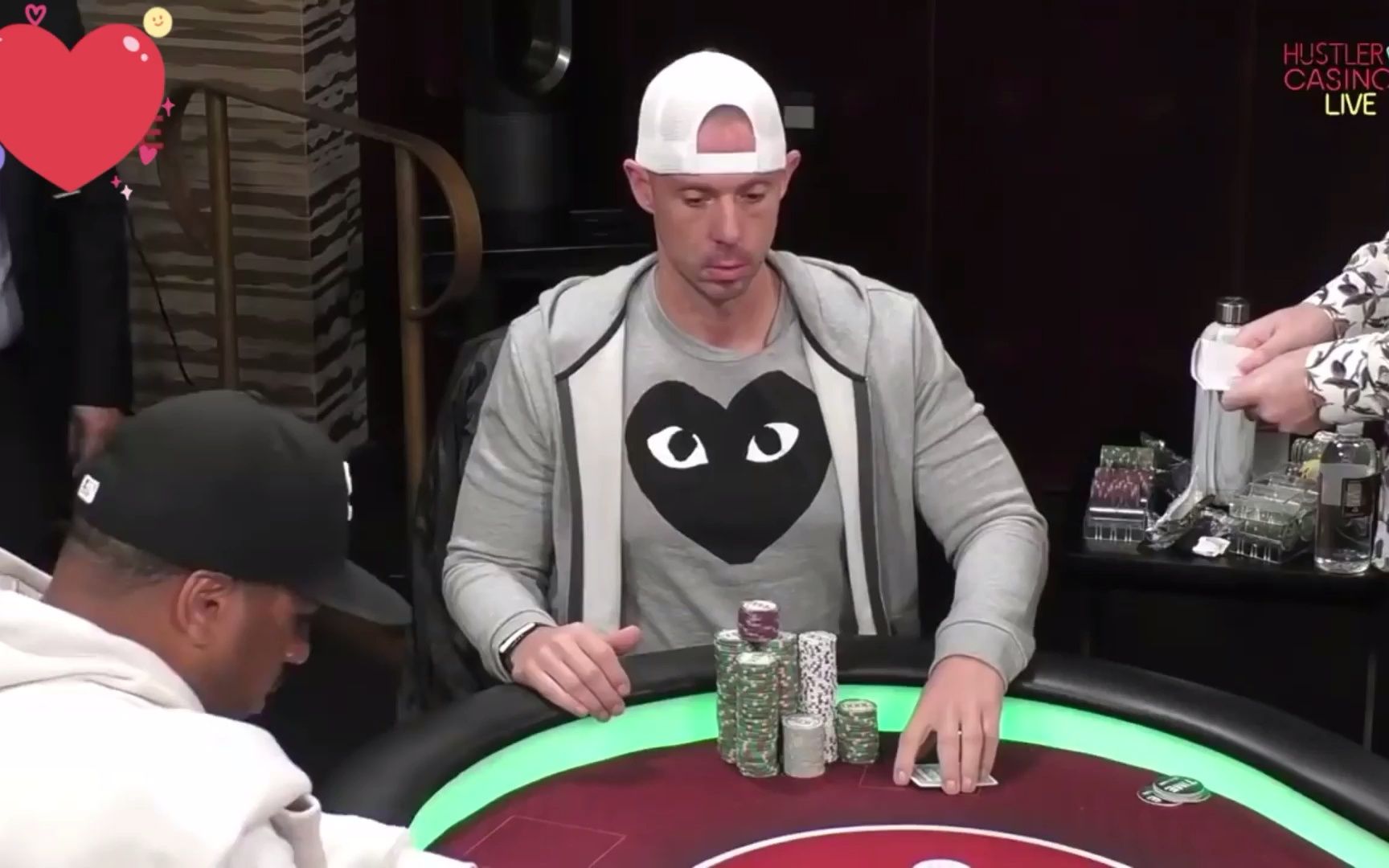 经典反面教材案例,老板表演如何两手牌输光