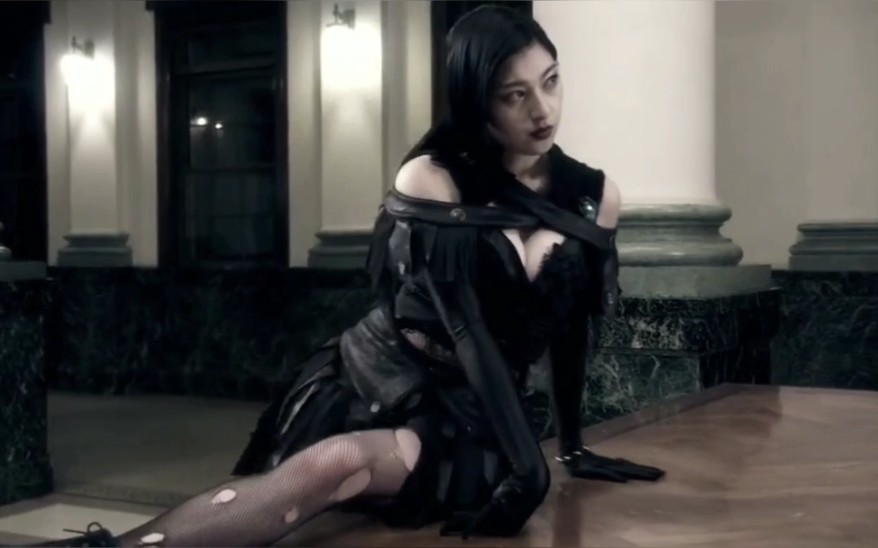两个性感美女打架 看的真过瘾!
