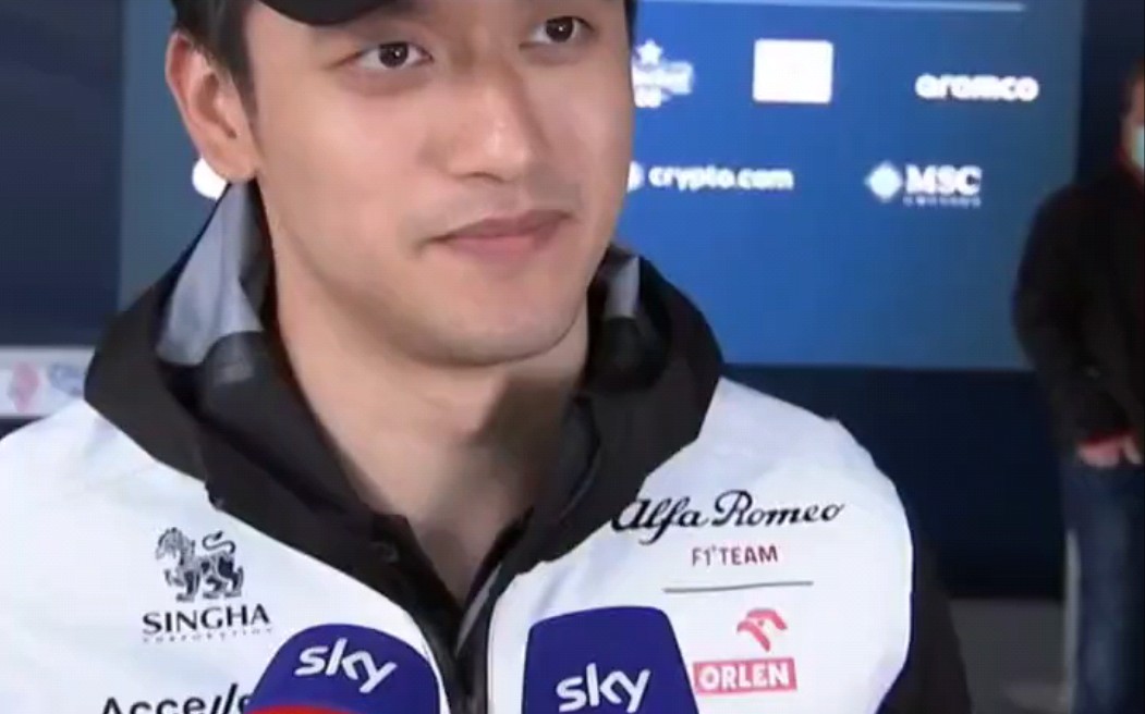 周冠宇 谈英国大奖赛银石赛道翻车 Sky天空体育电视台采访 20220708