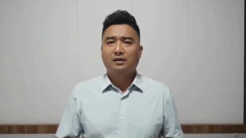 跑高速仪表盘加灯泡标志啥意思?交警无奈:不懂还敢跑高速?