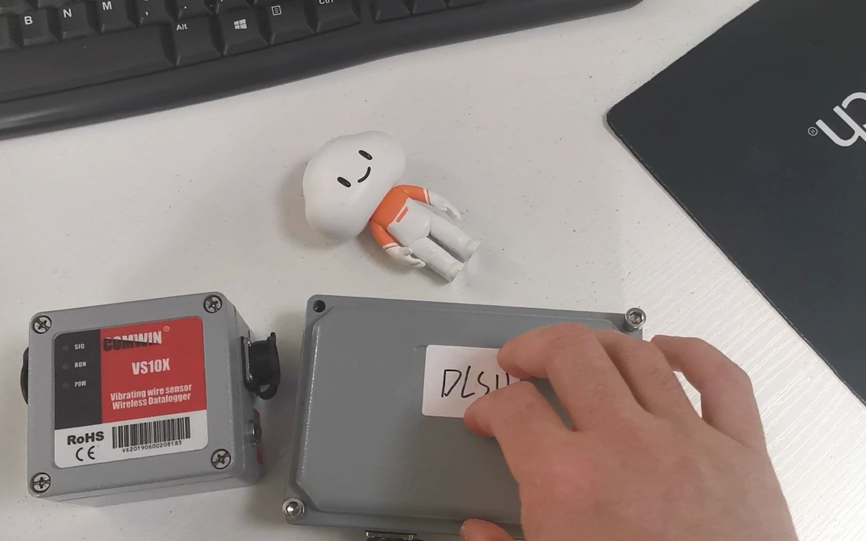 多通道振弦传感器无线采集仪振弦类传感器监测数据解决方案