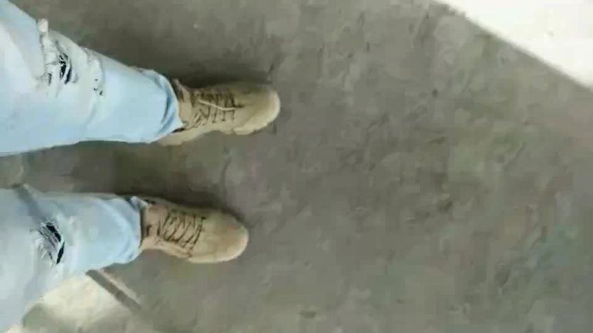 双拐变单拐,20天左右彻底不需要拐了。在老家整整一年