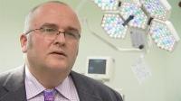 英国医生将姓名缩写“SB”刻上患者肝脏,被吊销行医资格