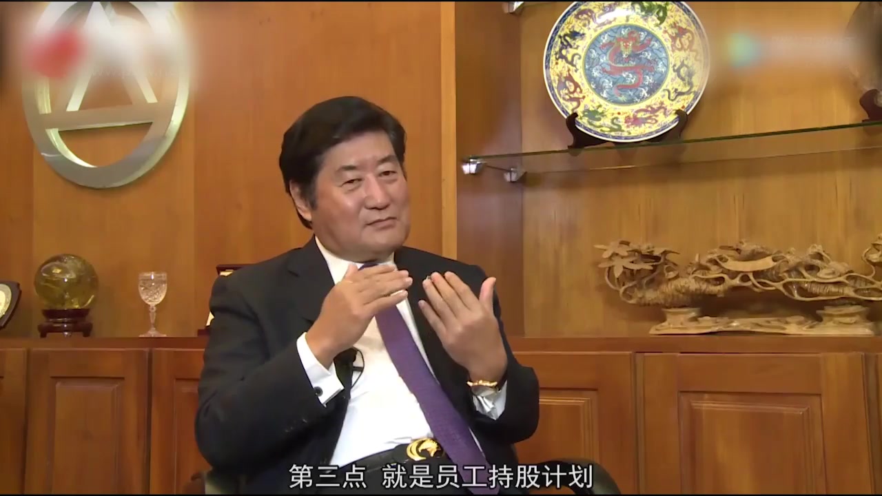 百亿现金难解十亿债务__康得新卷入财务造假疑云