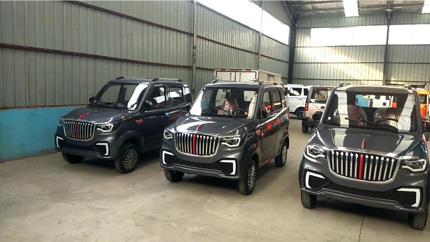 新款红旗,低速电动车,油电两用,一万多送到家