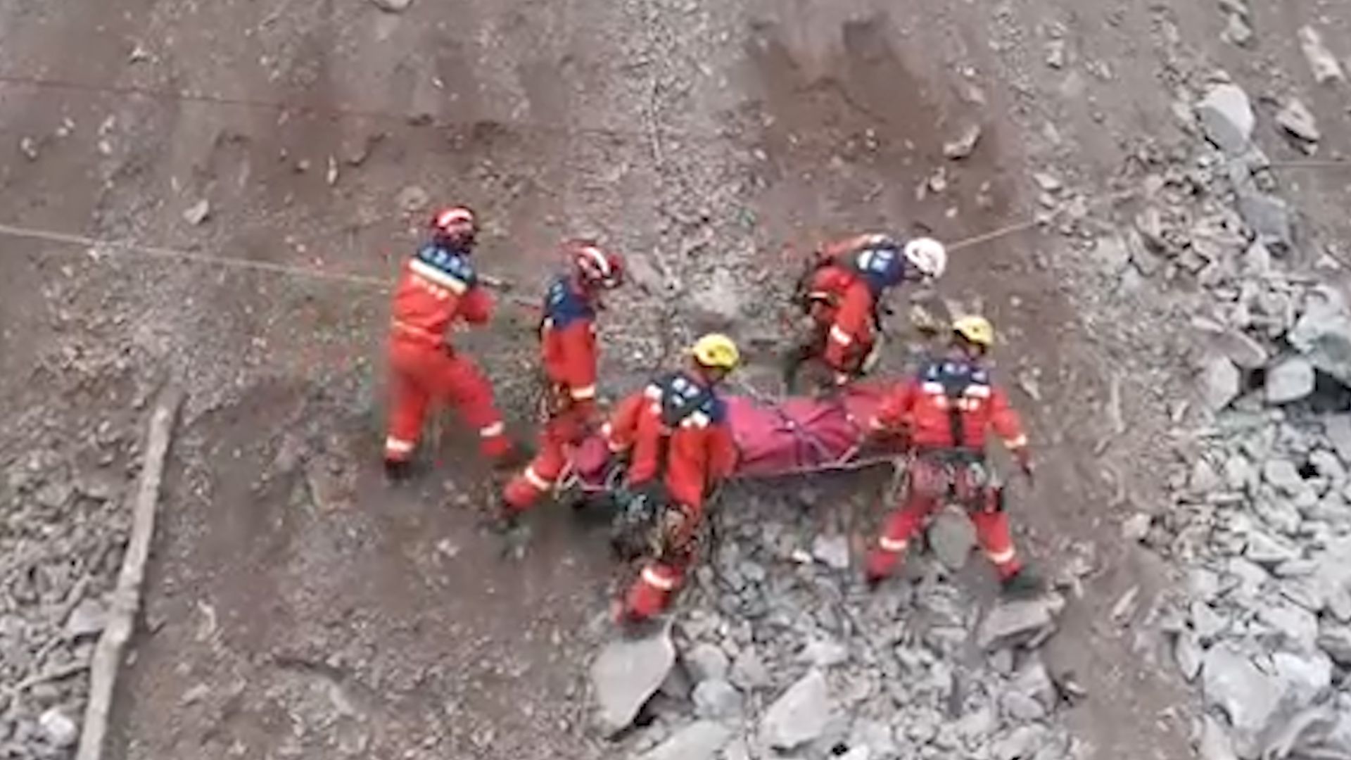 四川泸定6.8级地震已造成88人遇难、30人失联