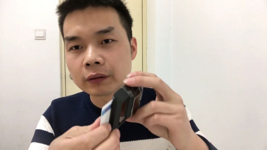 ETC设备必须要贴在前挡风玻璃上吗?小伙告诉你其实还可以这样玩