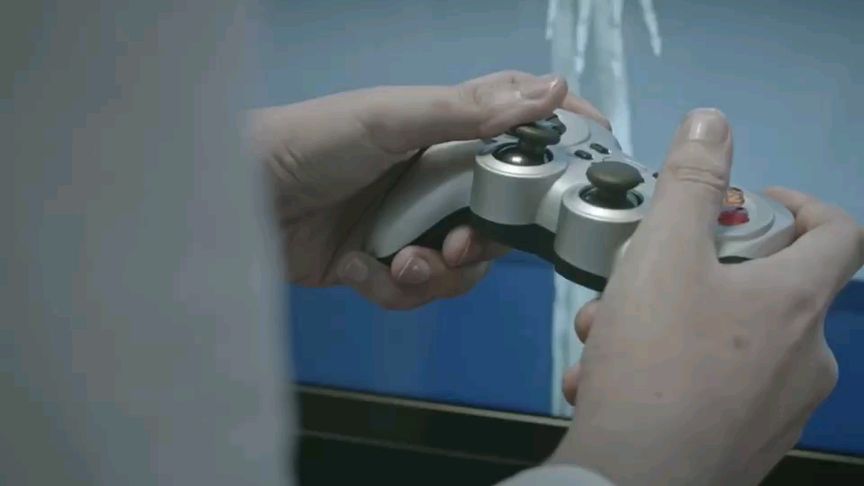 VR除了在游戏、电影等娱乐领域的应用外,医学上也有应用