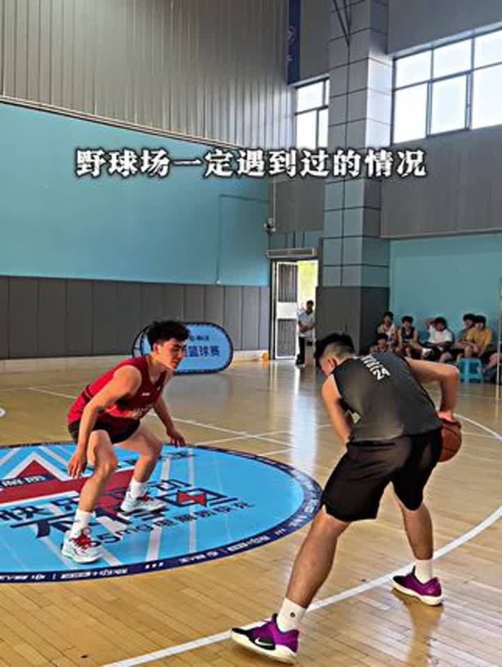 ...情况下是阻挡,什么情况下是进攻犯规呢?#阿琪篮球实验 #路人王篮球