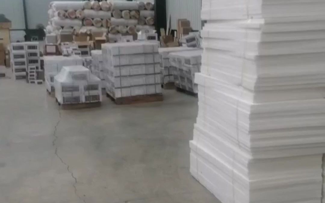 去厂里看看新的材料!#湖北钢结构别墅施工 #重庆钢结构别墅电话 #...