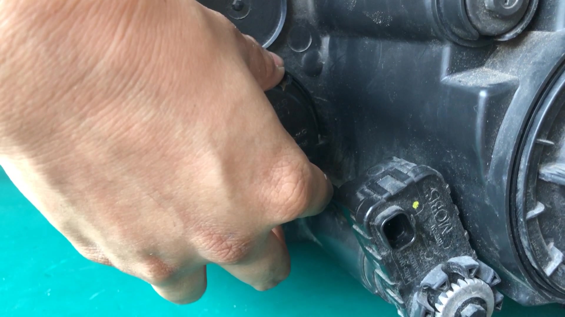 ed大灯教程:H1安装教程