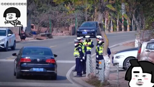 骑手,想拦住我们,先看你们能不能追上我吧
