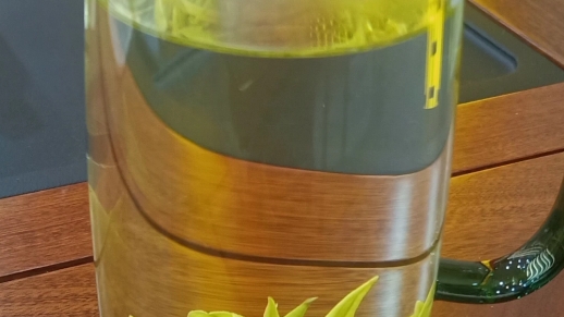 安吉白茶含有人体所需的18中氨基酸,高于其它绿茶3-4倍,且茶多酚类...