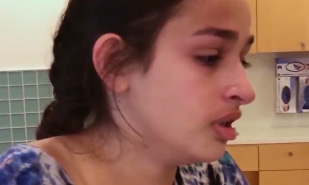 女人产道那么小,胎儿是如何成功被挤出的?3D模拟生产过程