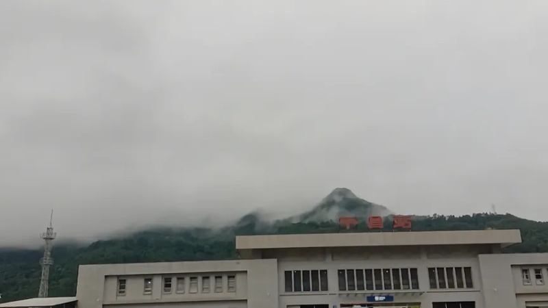 绿皮火车 在路上 记录行程 走,我带你去看风景