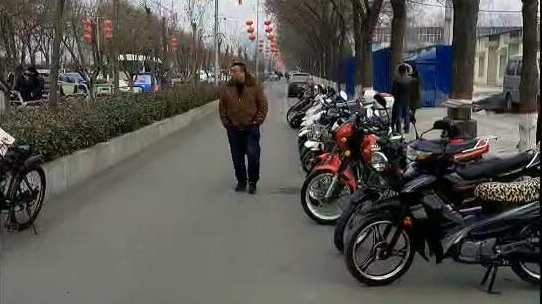 安阳市铁西路上的二手电动车自由交易市场