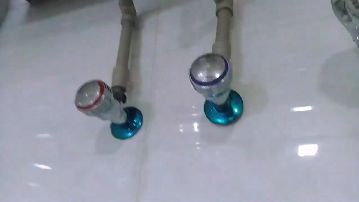 修理热水器,洗手间不再是水帘洞。