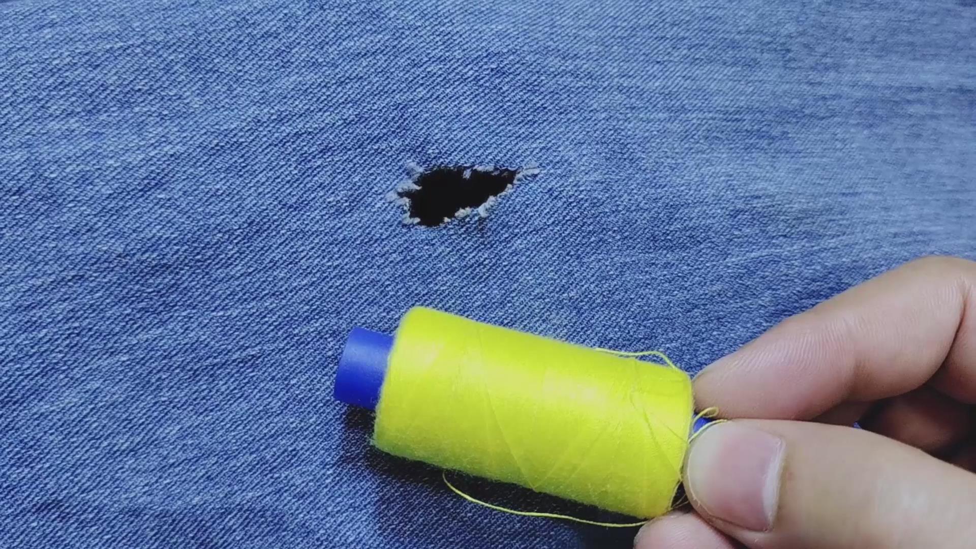 针线绝活 修复牛仔裤破洞 修复裤子的破洞