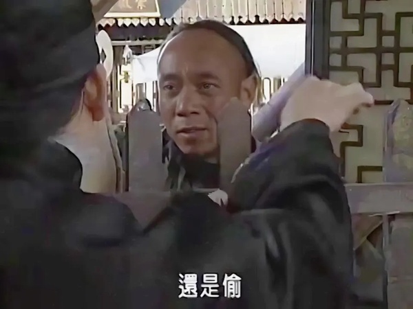 乞丐跪地乞讨毫无尊严,谁料竟是为了办学校