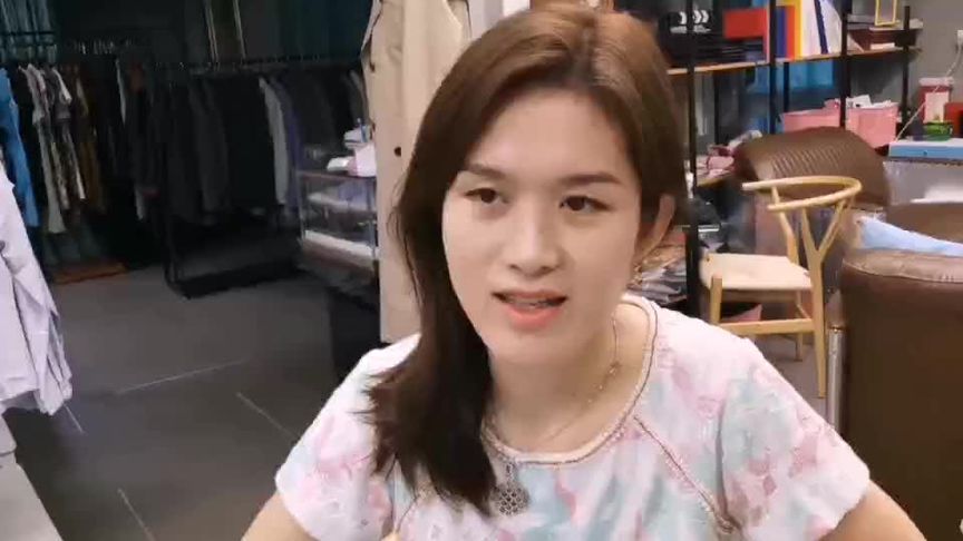 一个服装设计师的自我介绍