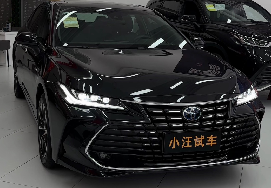 沉浸式体验|2023款一汽-丰田 亚洲龙 2.0L CVT 豪华版