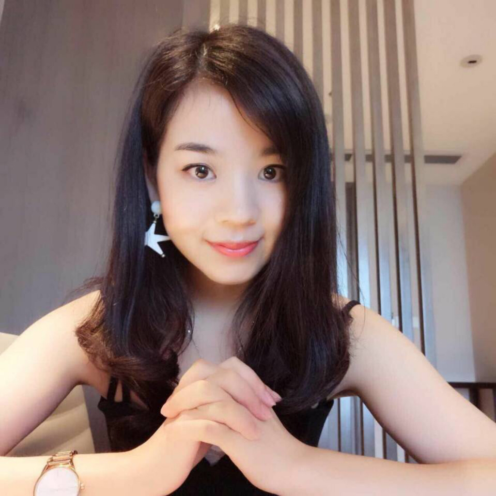 希尔丽 