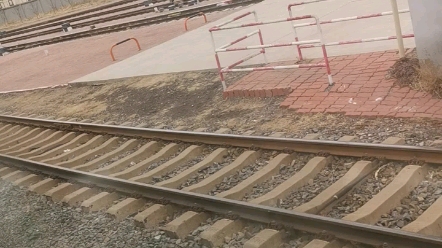 沈山线拍车,2021年3月5日,K1302次列车进锦州站(车厢视角)