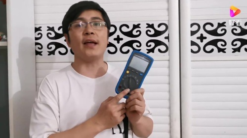 这是万用表隐藏的功能,如果不是经验丰富的老电工,真不一定知道