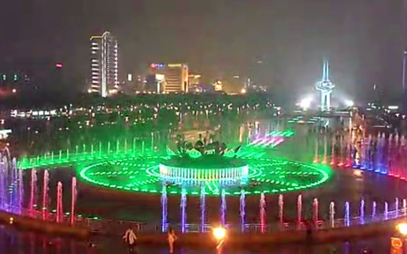 泉城广场音乐喷泉(2011年主喷版)