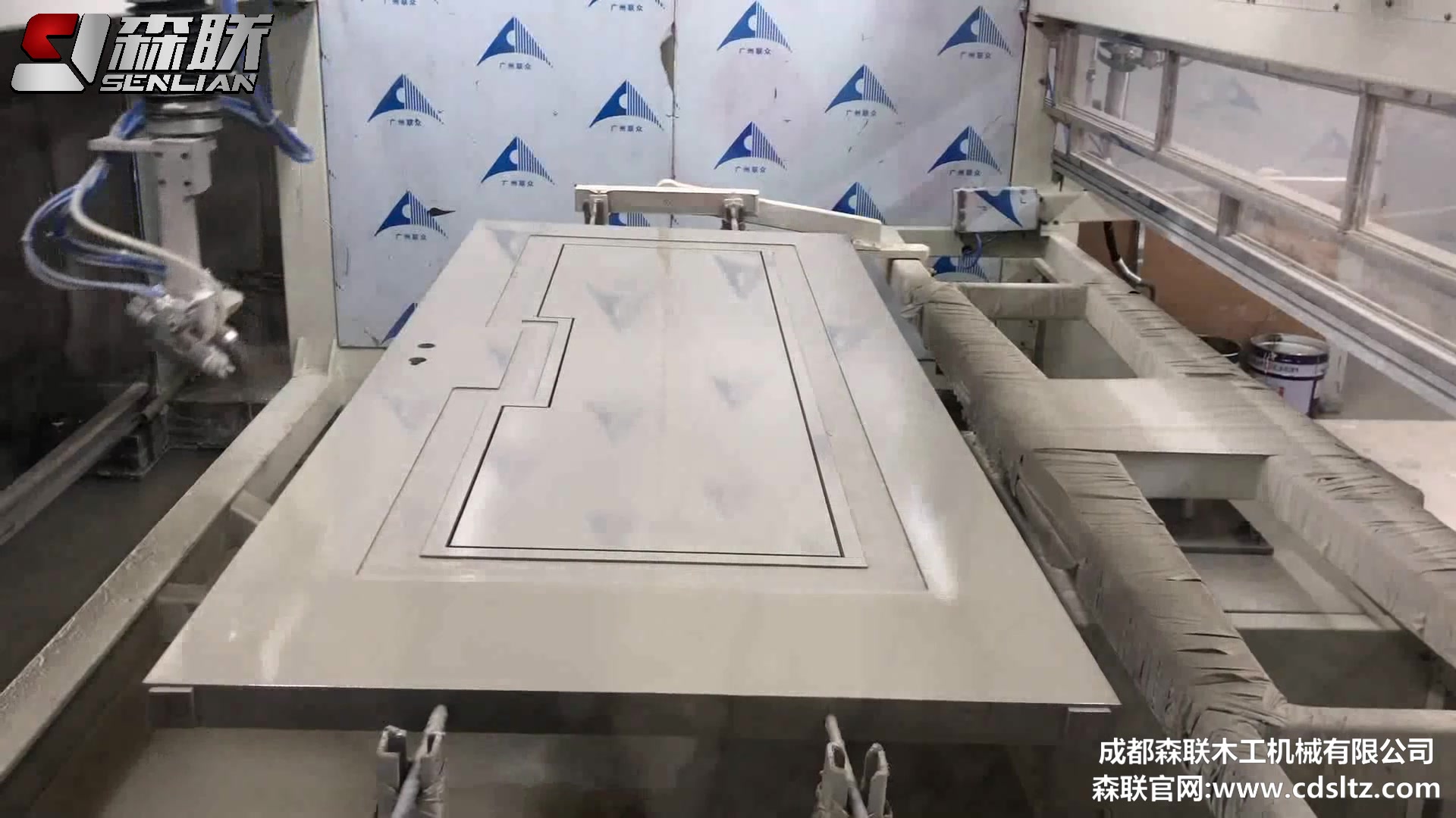 木门喷漆机,森联PU实色面漆高配喷涂设备,五轴喷涂机视频