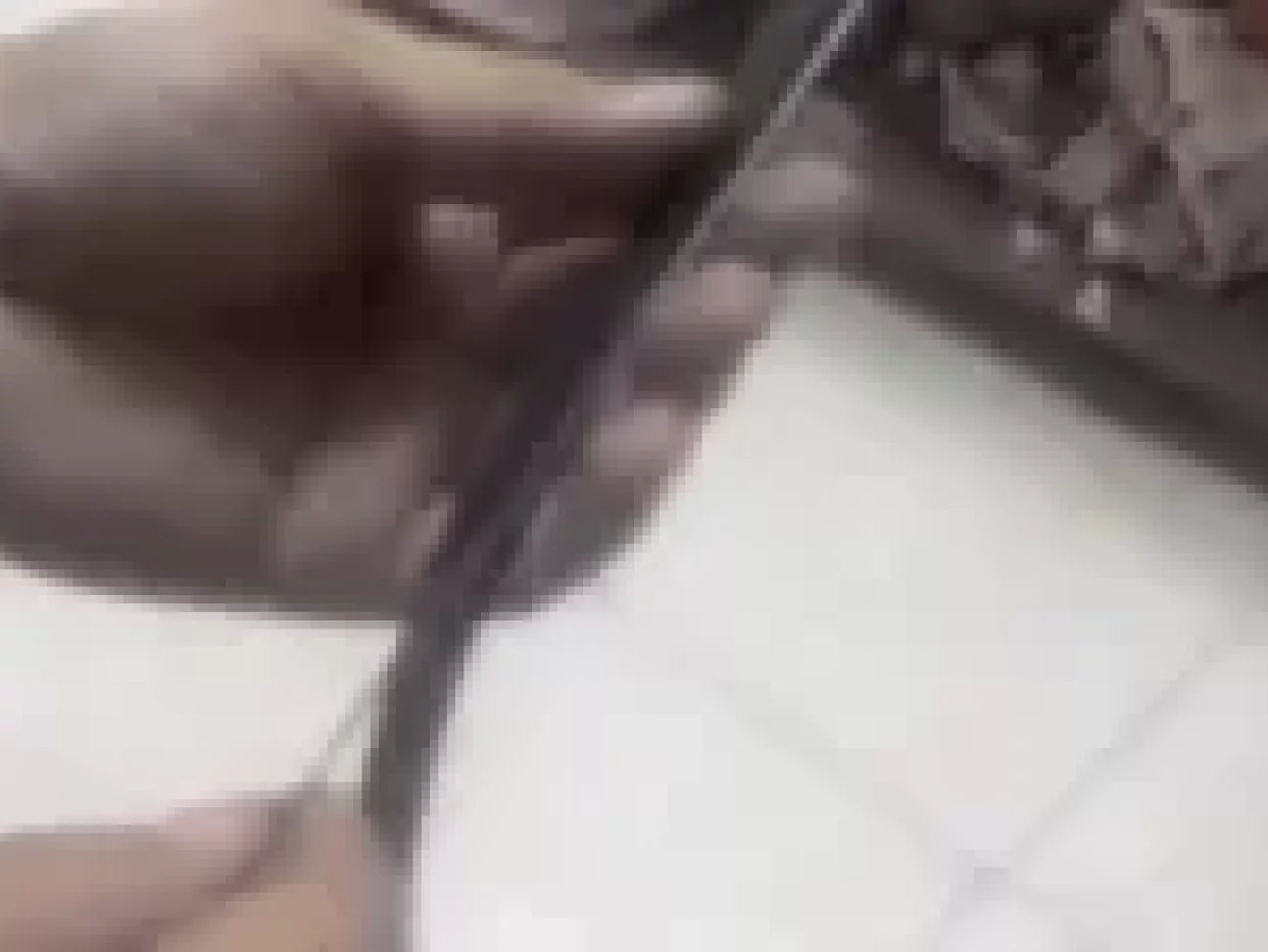 更换花冠雨刮胶条
