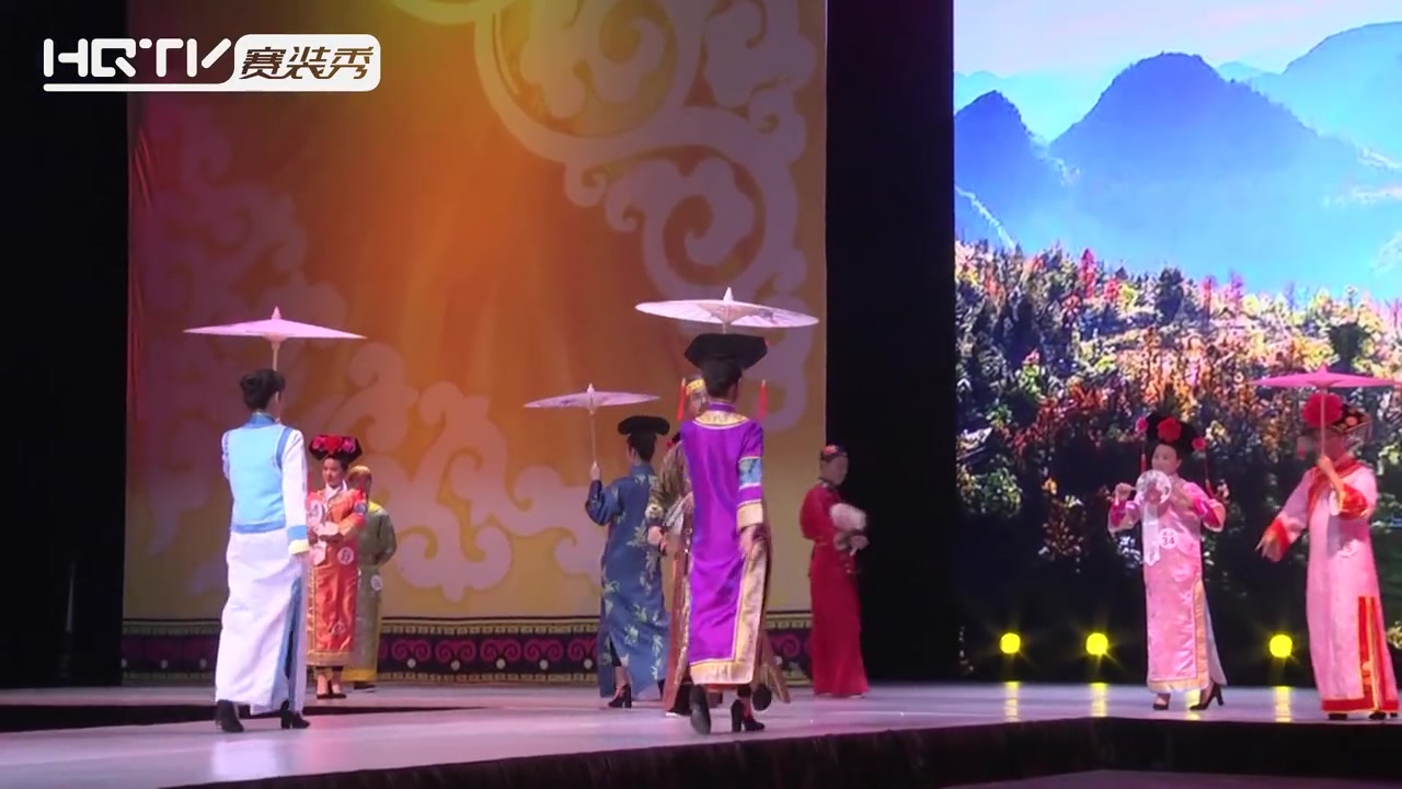 民族赛装秀~云南保山满族#民族风 #少数民族服饰 #模特 #走秀