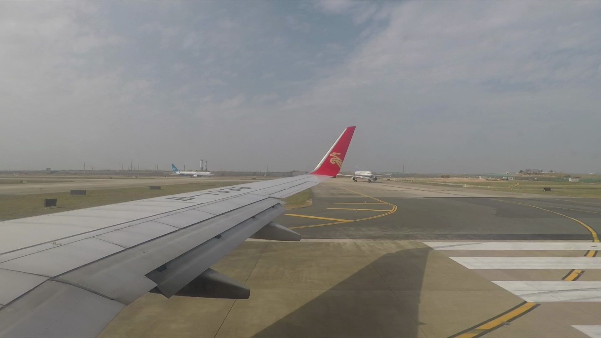 【客舱视角】2019.1深圳航空B737从宝安国际机场起飞