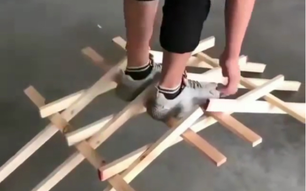 几根木头告诉你什么是 结构工程