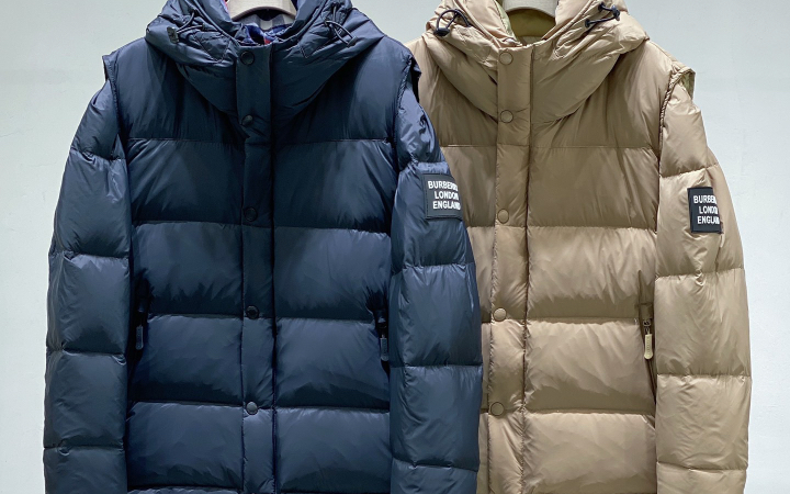 Burberry英伦限量款男士短款连帽背心羽绒服