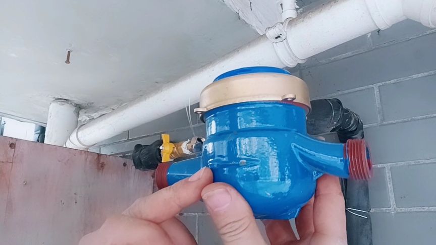 水表冻坏了,怎么样更换新的水表。