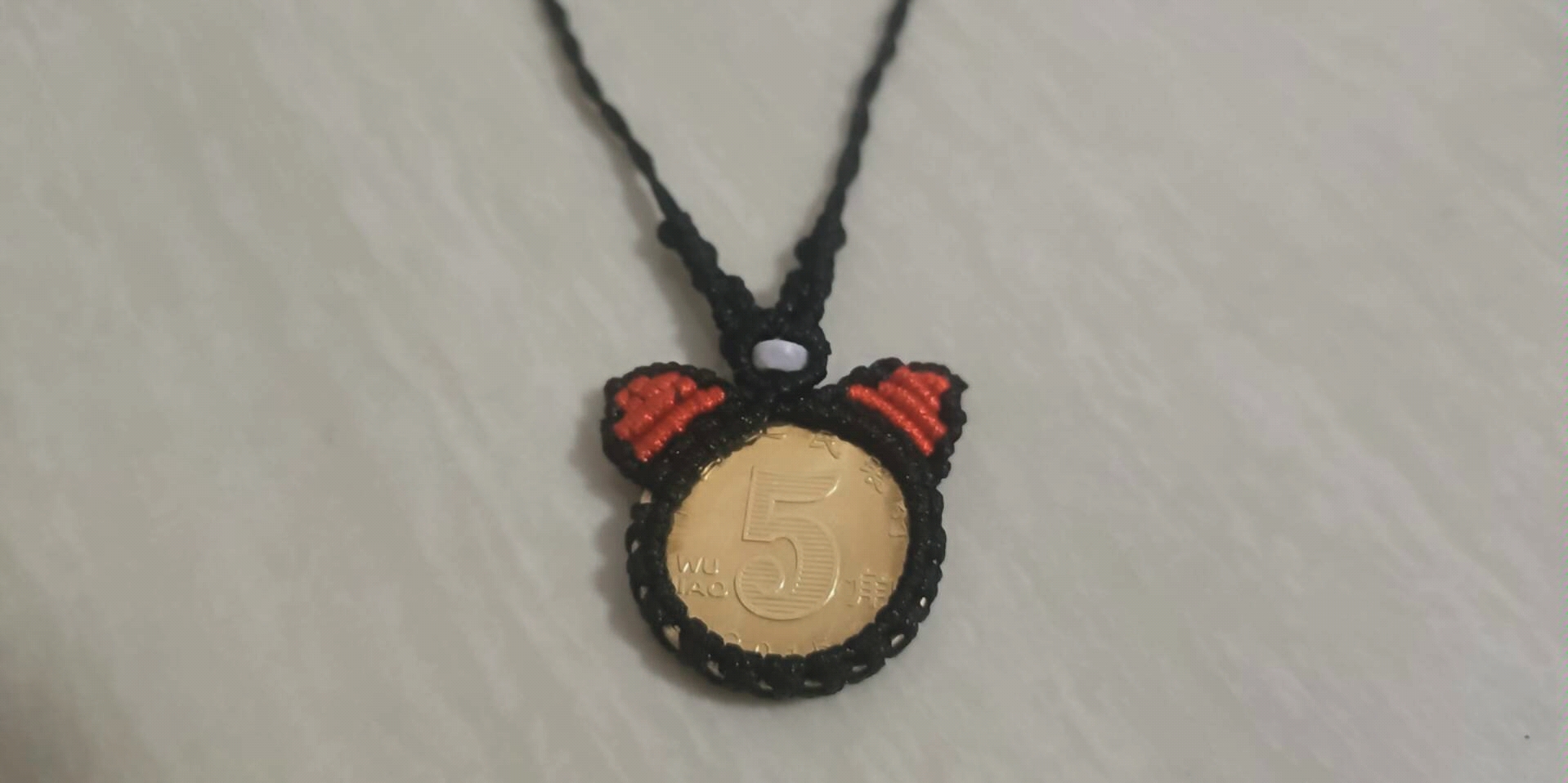 小猫硬币项链编制过程(一),包硬币编法,猫耳朵编法